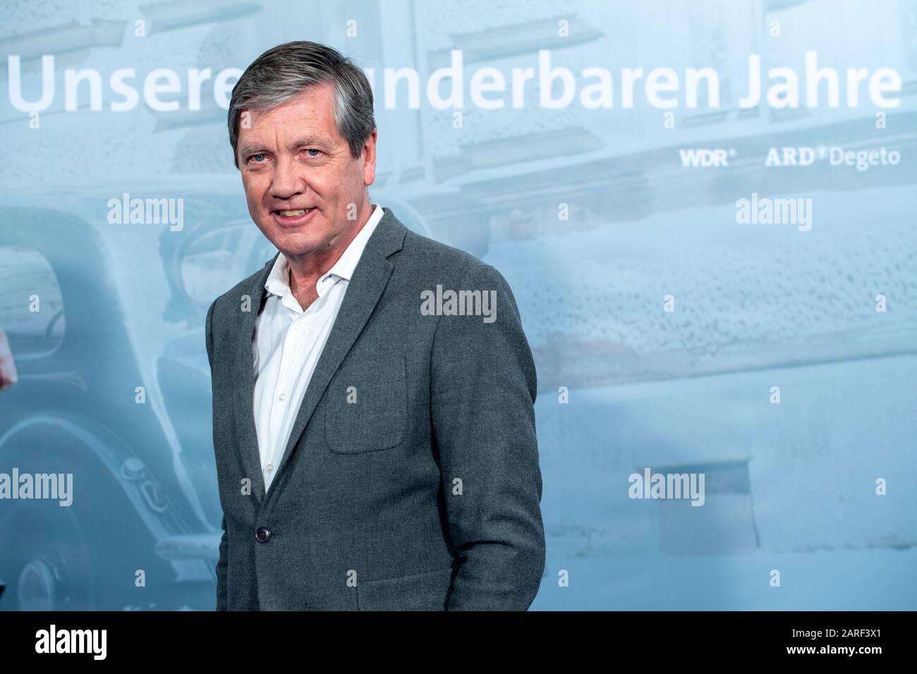 Peter PRANGE (Autor des Romans), Halblanges Porträt, Fotocall des ...