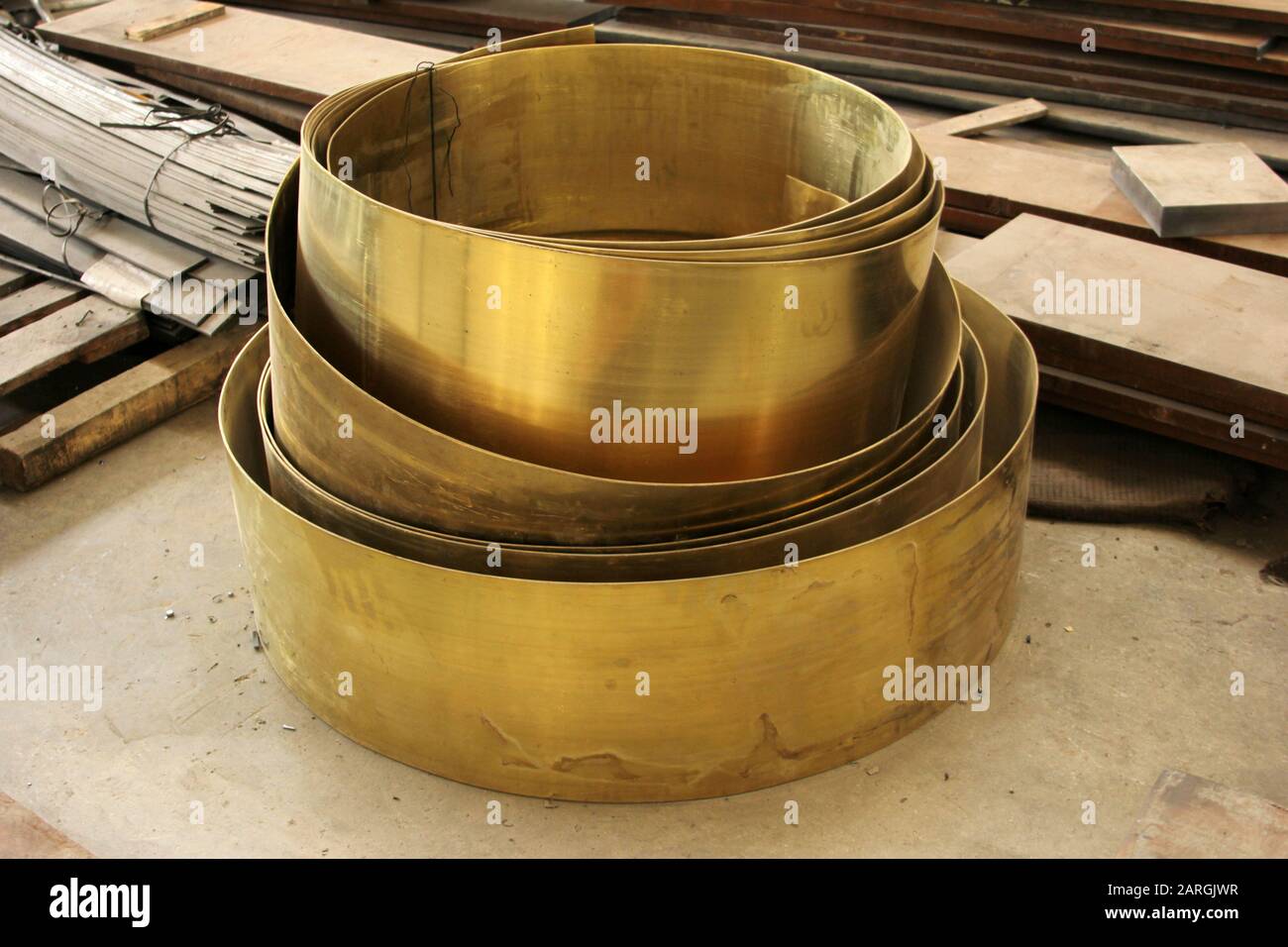 Blech messing -Fotos und -Bildmaterial in hoher Auflösung – Alamy