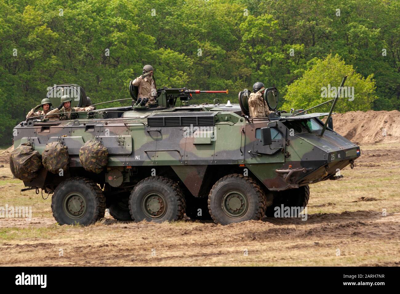 Havelte, NIEDERLANDE - 29. MAI 2010: Soldaten der niederländischen ...