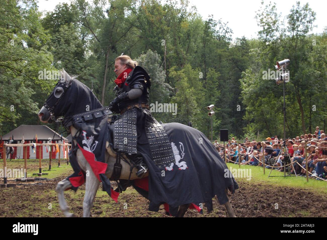 Reiter kampf spiele -Fotos und -Bildmaterial in hoher Auflösung – Alamy