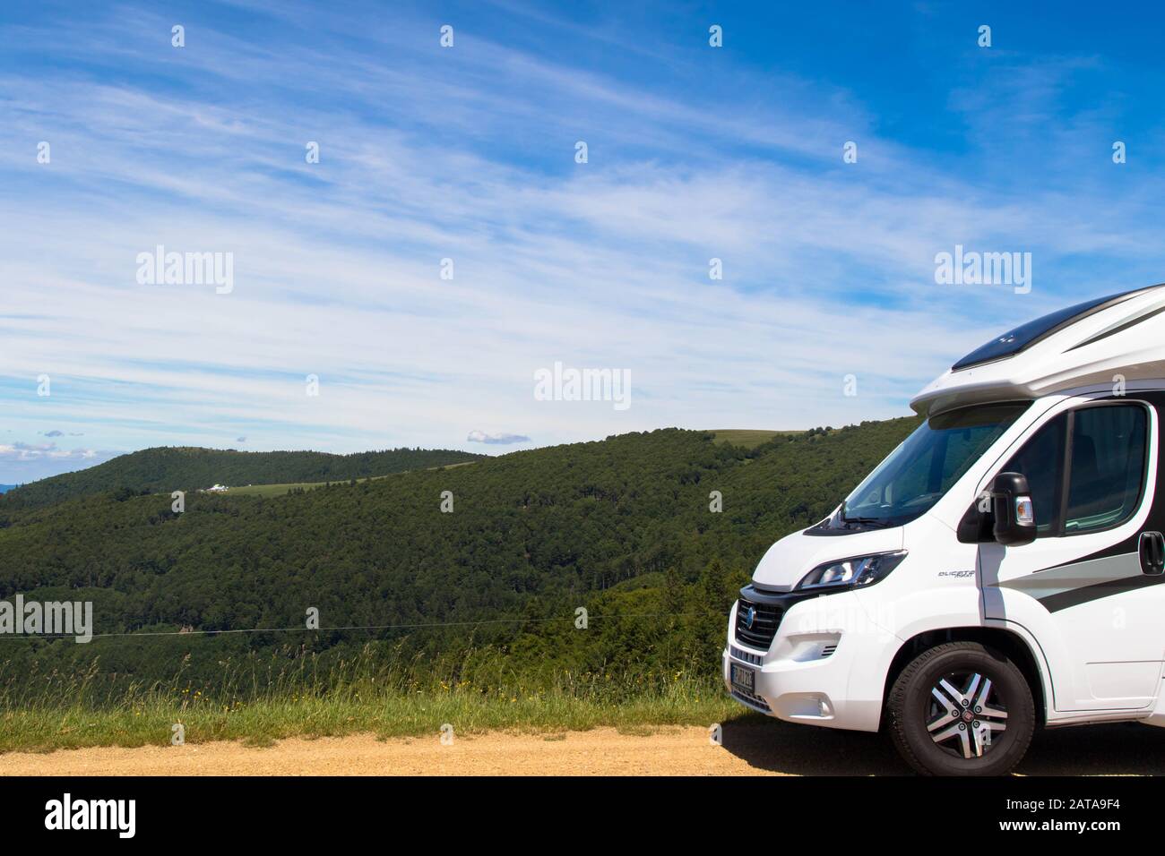 Wohnmobil vermietung -Fotos und -Bildmaterial in hoher Auflösung – Alamy