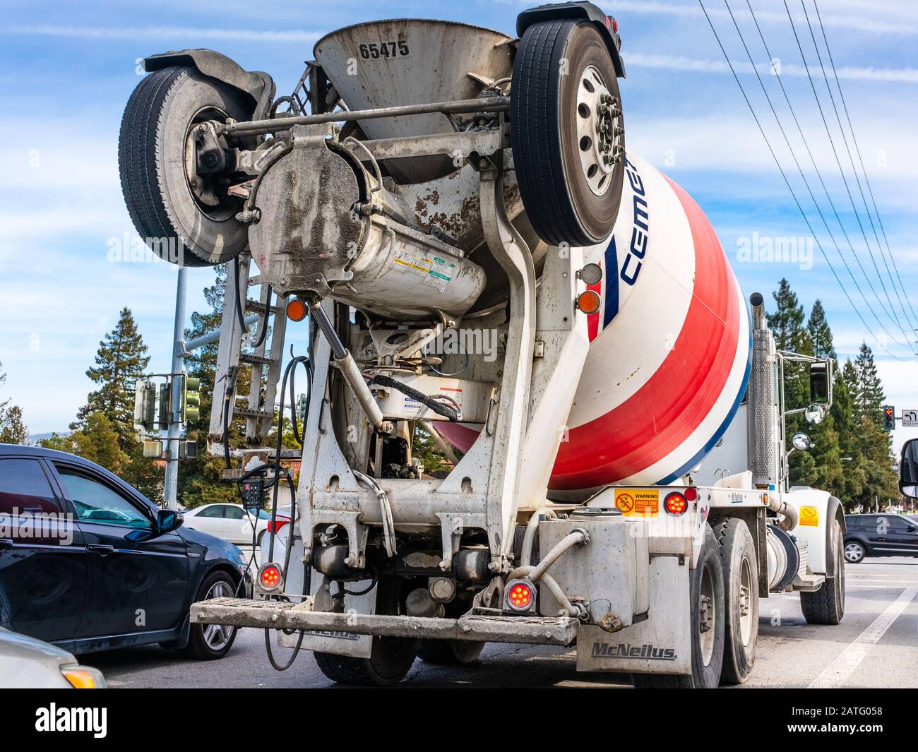 Jan 29, 2020 Santa Clara/CA/USA - Cemex Mischer Truck, der Zement zur ...