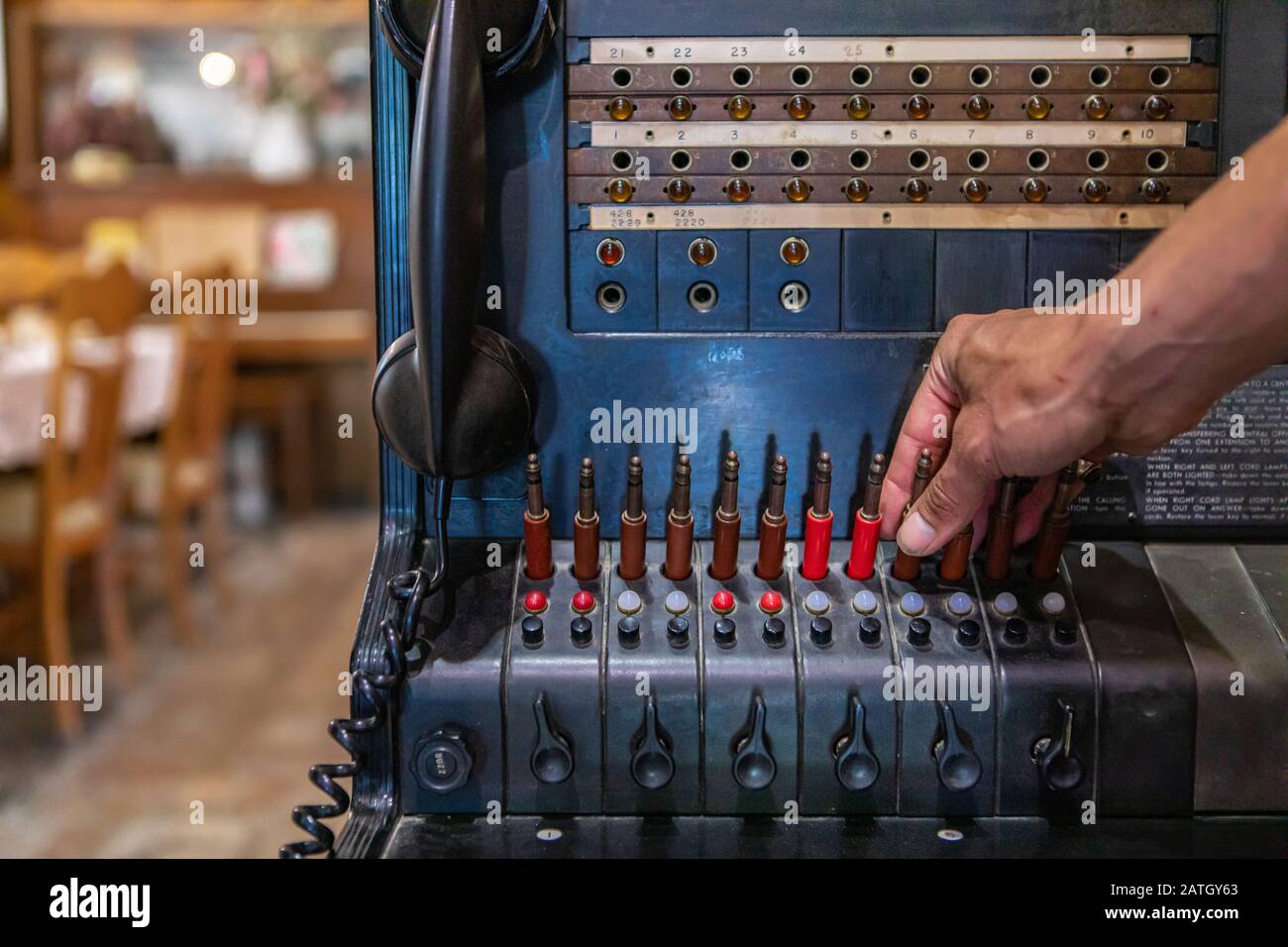 Desk switchboard -Fotos und -Bildmaterial in hoher Auflösung – Alamy
