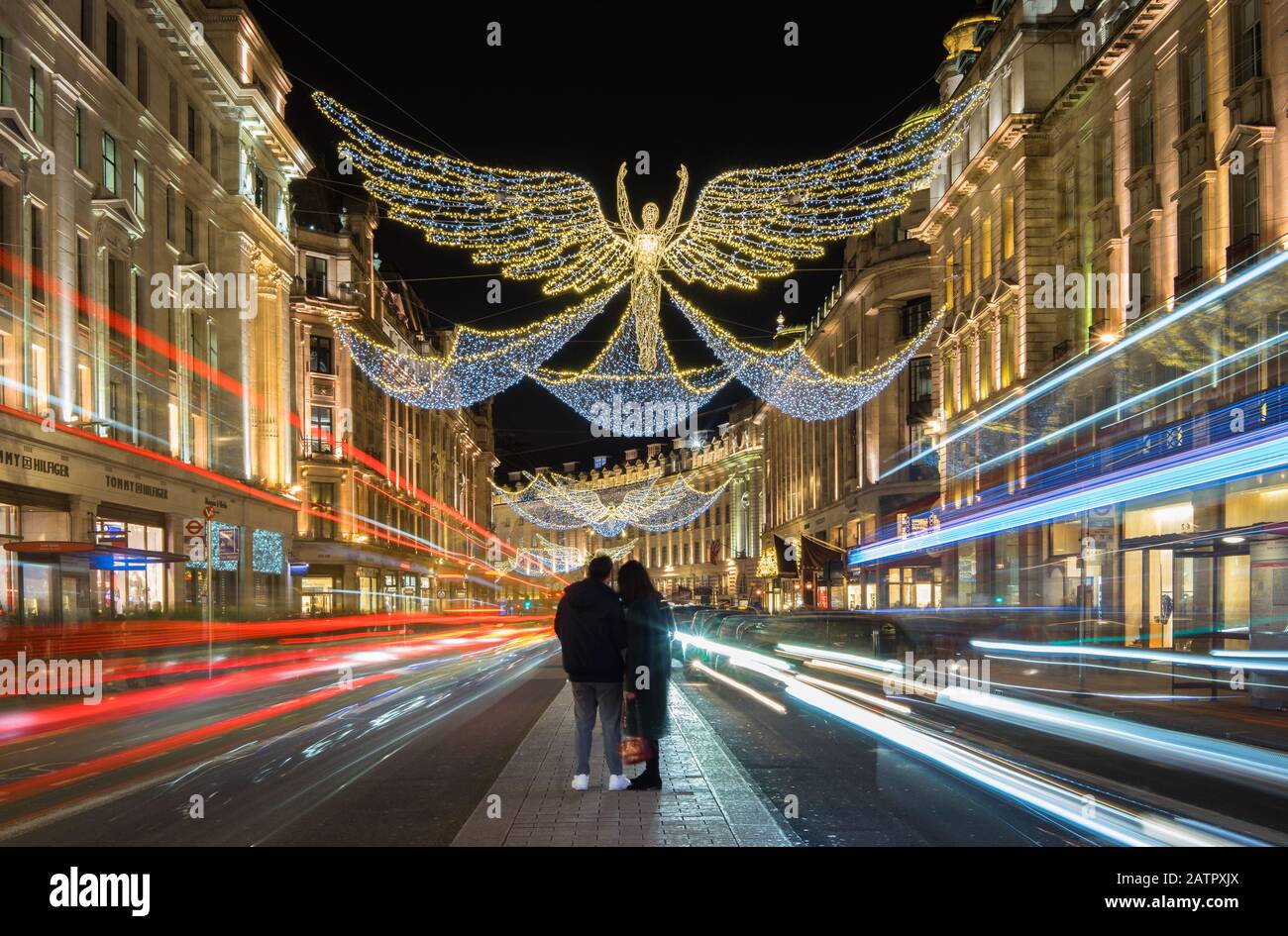 London christmas lights angel wings -Fotos und -Bildmaterial in hoher ...