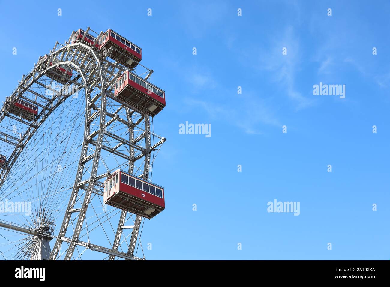 Das große Riesenrad "Wiener Riesenrad" ist das Wahrzeichen von Wien ...