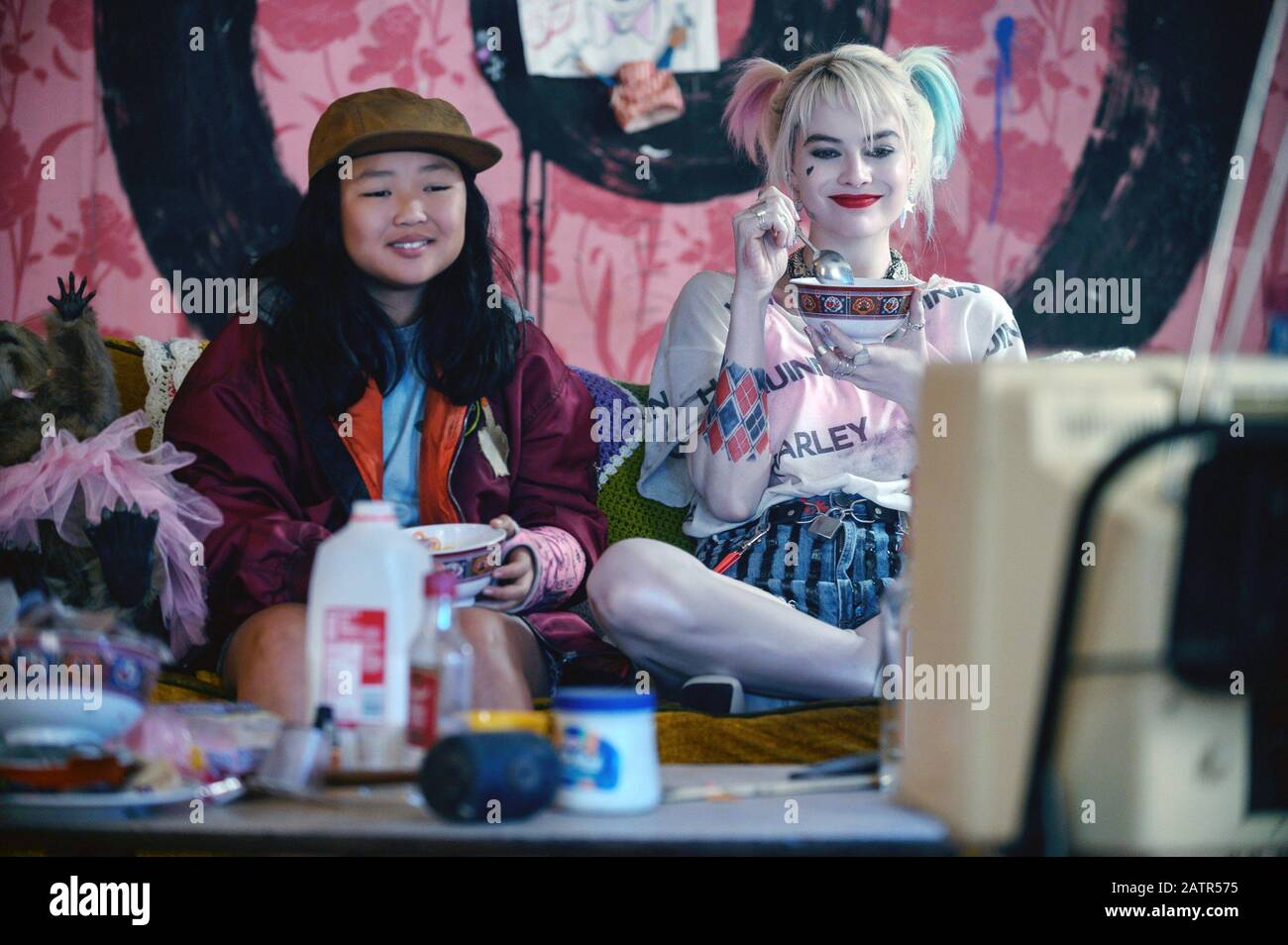 Greifvögel von links: Ella Jay Basco als Cassandra Cain, Margot Robbie ...
