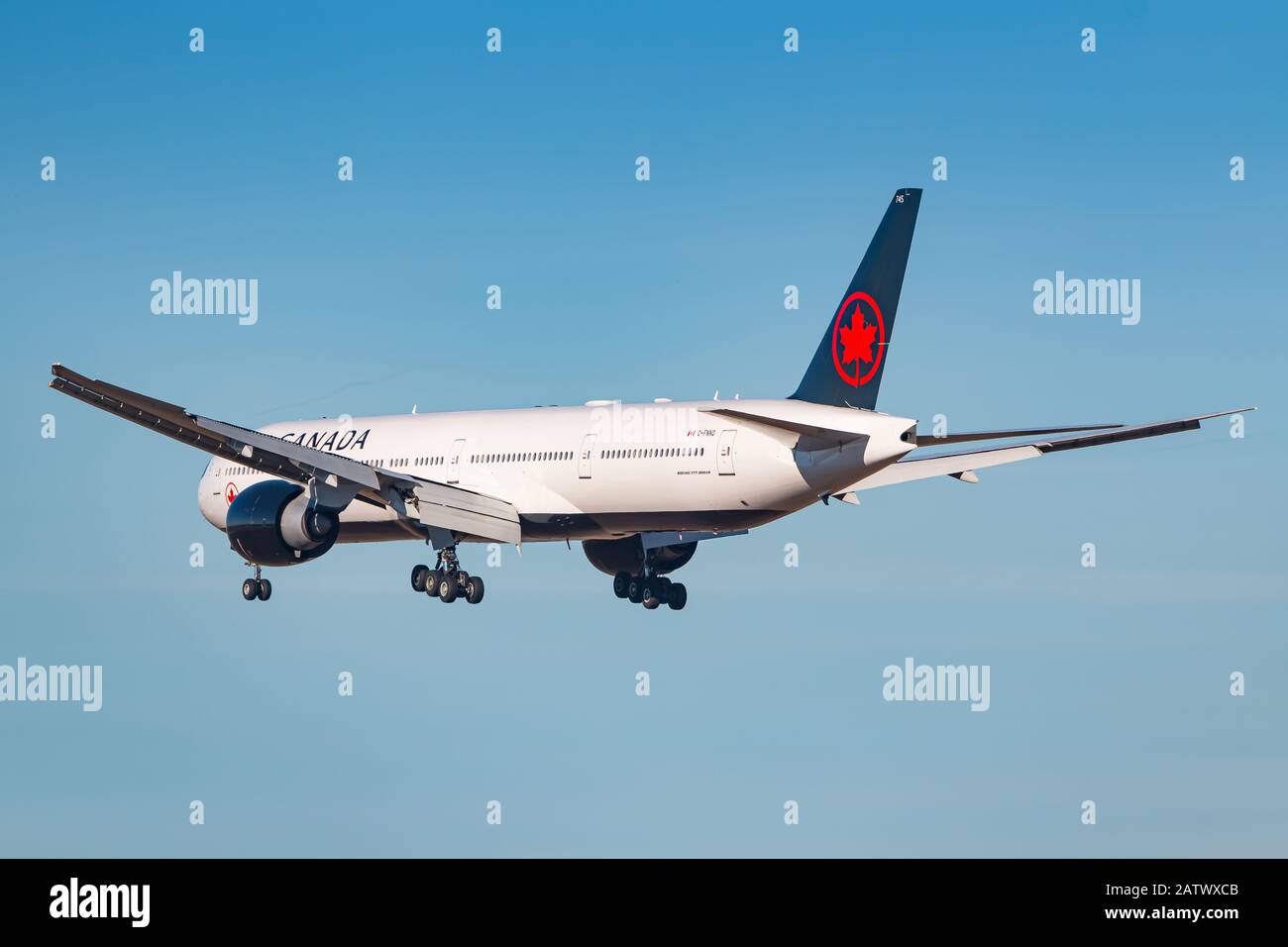 Luft kanada triple 7 landung -Fotos und -Bildmaterial in hoher Auflösung – Alamy