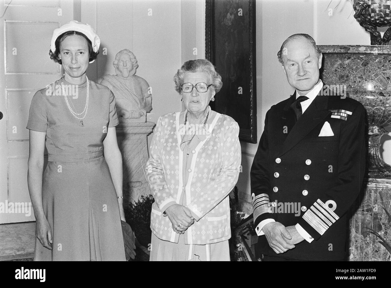 Sir henry leach -Fotos und -Bildmaterial in hoher Auflösung – Alamy