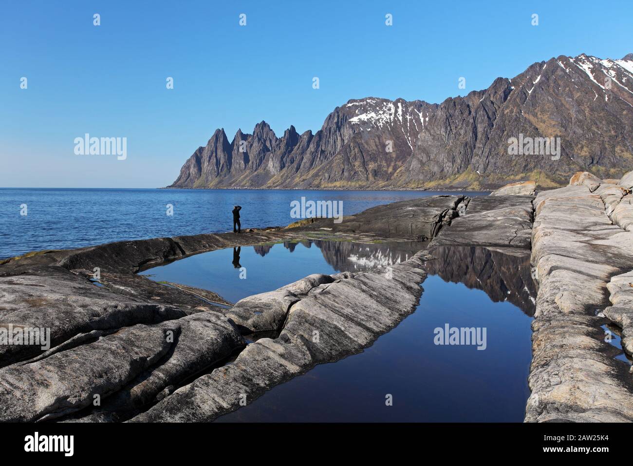 Senja insel -Fotos und -Bildmaterial in hoher Auflösung – Alamy