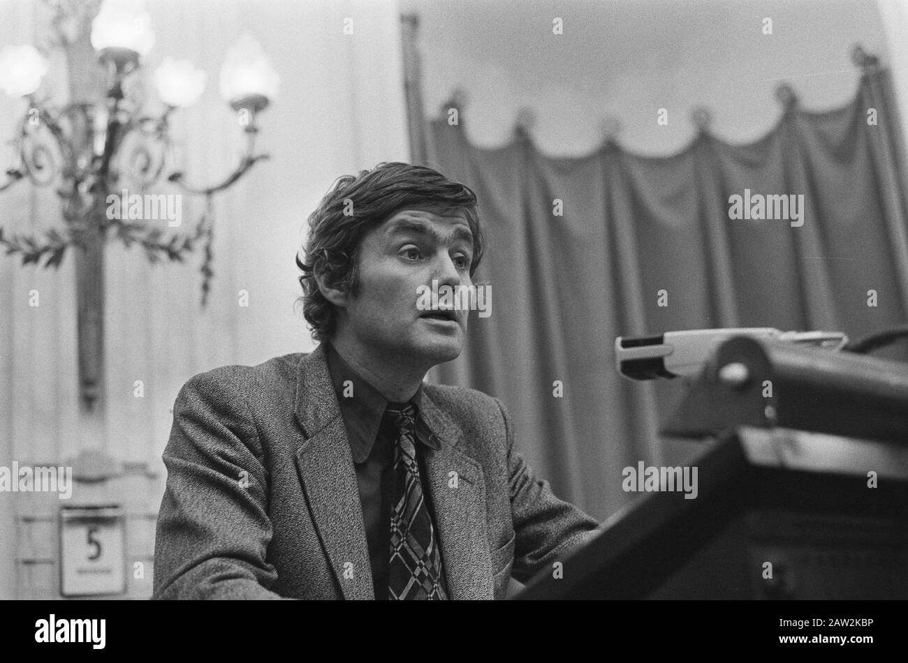 Unterhausdebatte über die Politik des Ministers Van der Stoel für die ...