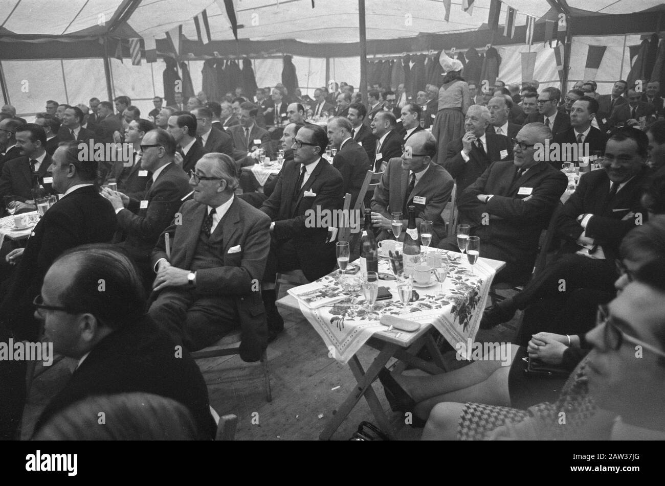 Prinz bernhard eröffnete neclenburgh drive -Fotos und -Bildmaterial in hoher Auflösung – Alamy