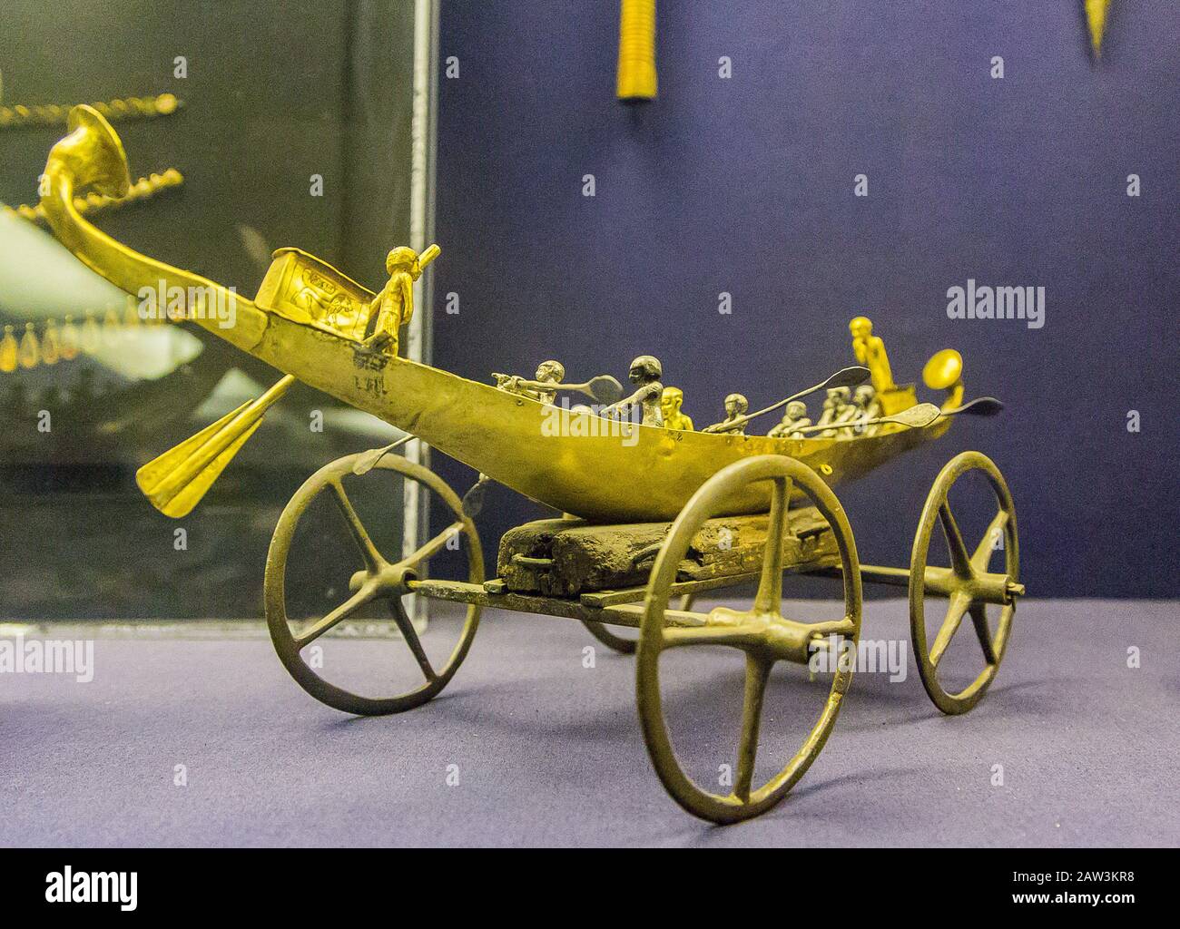 Ägypten, Kairo, Ägyptisches Museum, eine Barke im Grab der Königin ...