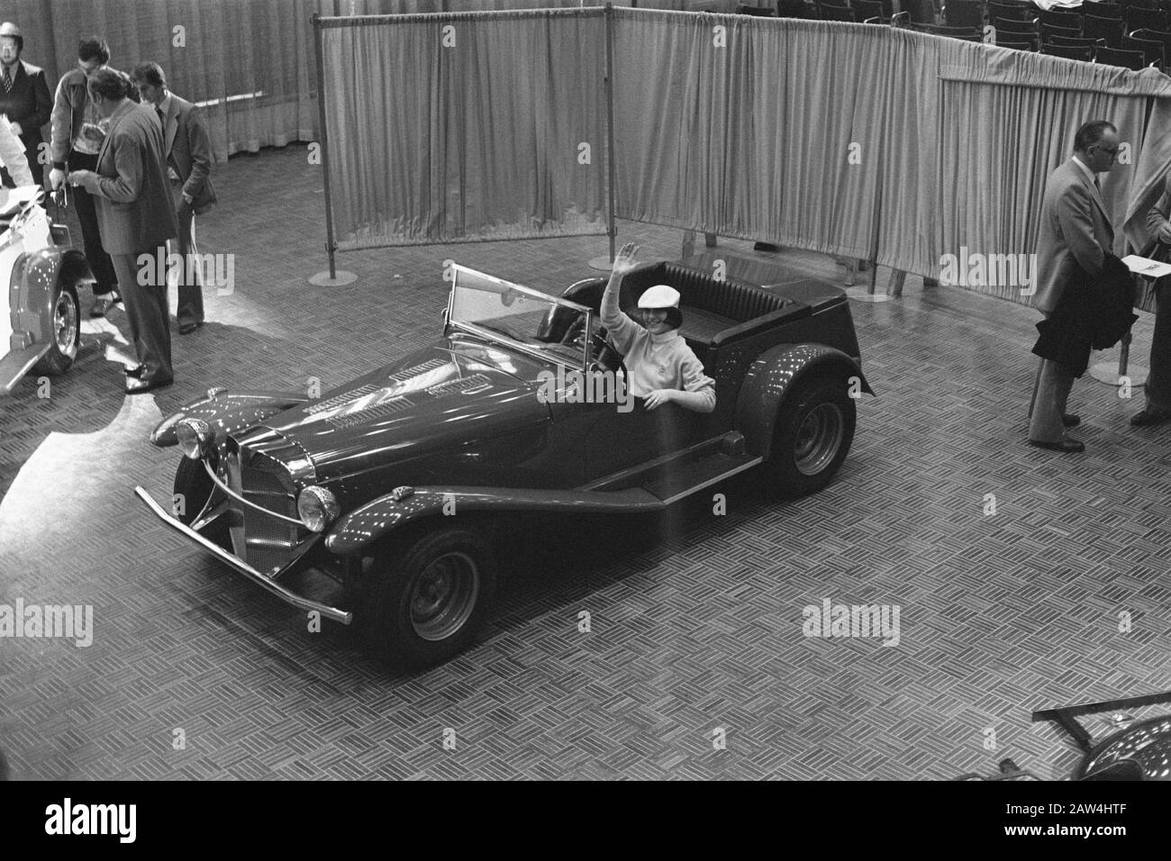 Replia mercedes benz 1929 -Fotos und -Bildmaterial in hoher Auflösung ...