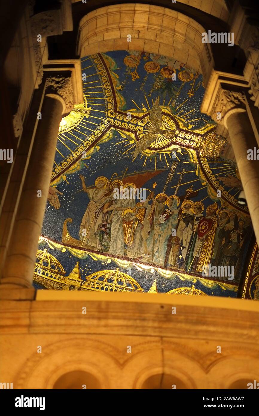 Sacre coeur montmartre interior -Fotos und -Bildmaterial in hoher ...