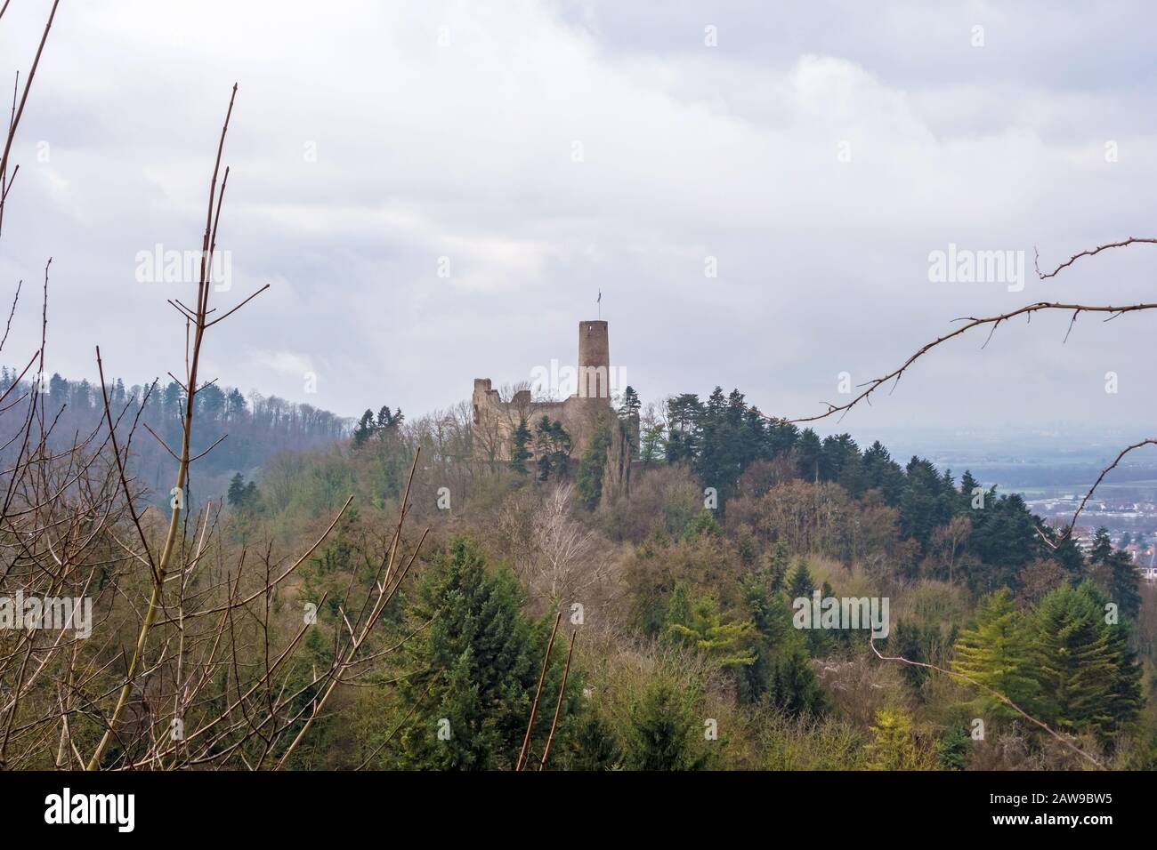 Burg / Ruine mit dem Namen Burgruine Windeck bei Weinheim, Deutschland ...