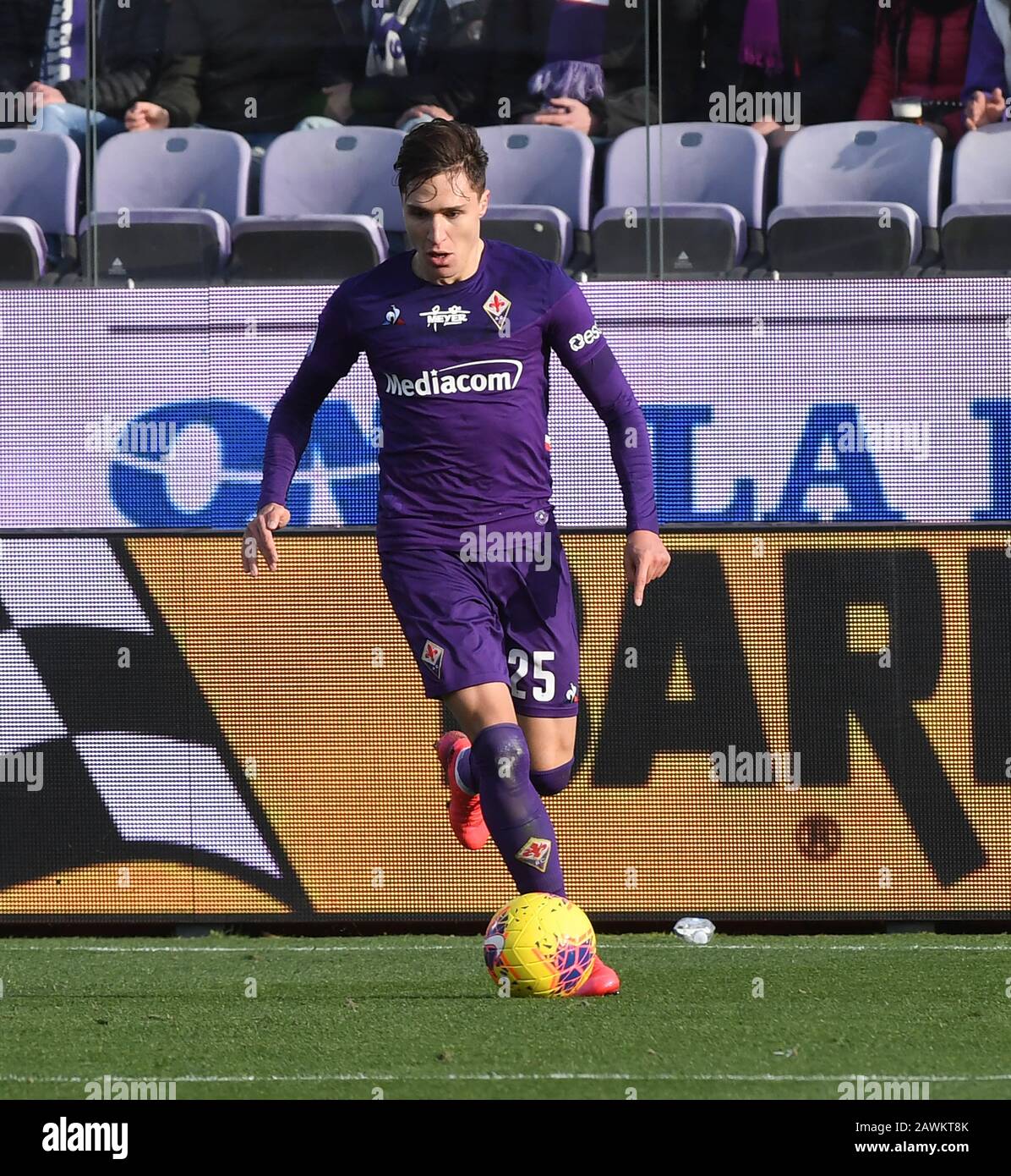 Der Spieler von acf Fiorentina federico Chiesa im Einsatz während ACF ...