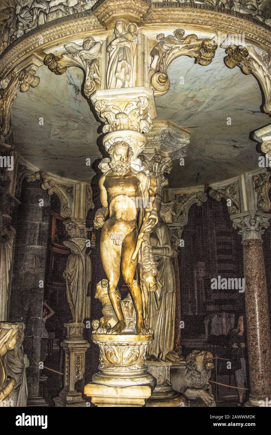 Pisa domkanzel -Fotos und -Bildmaterial in hoher Auflösung – Alamy