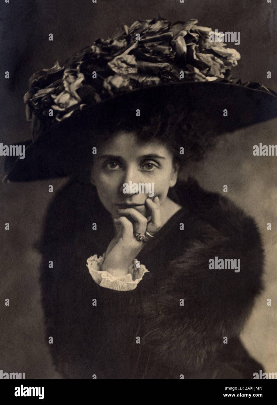 1910 CA: Die italienische Theater- und Filmschauspielerin EMMA ...