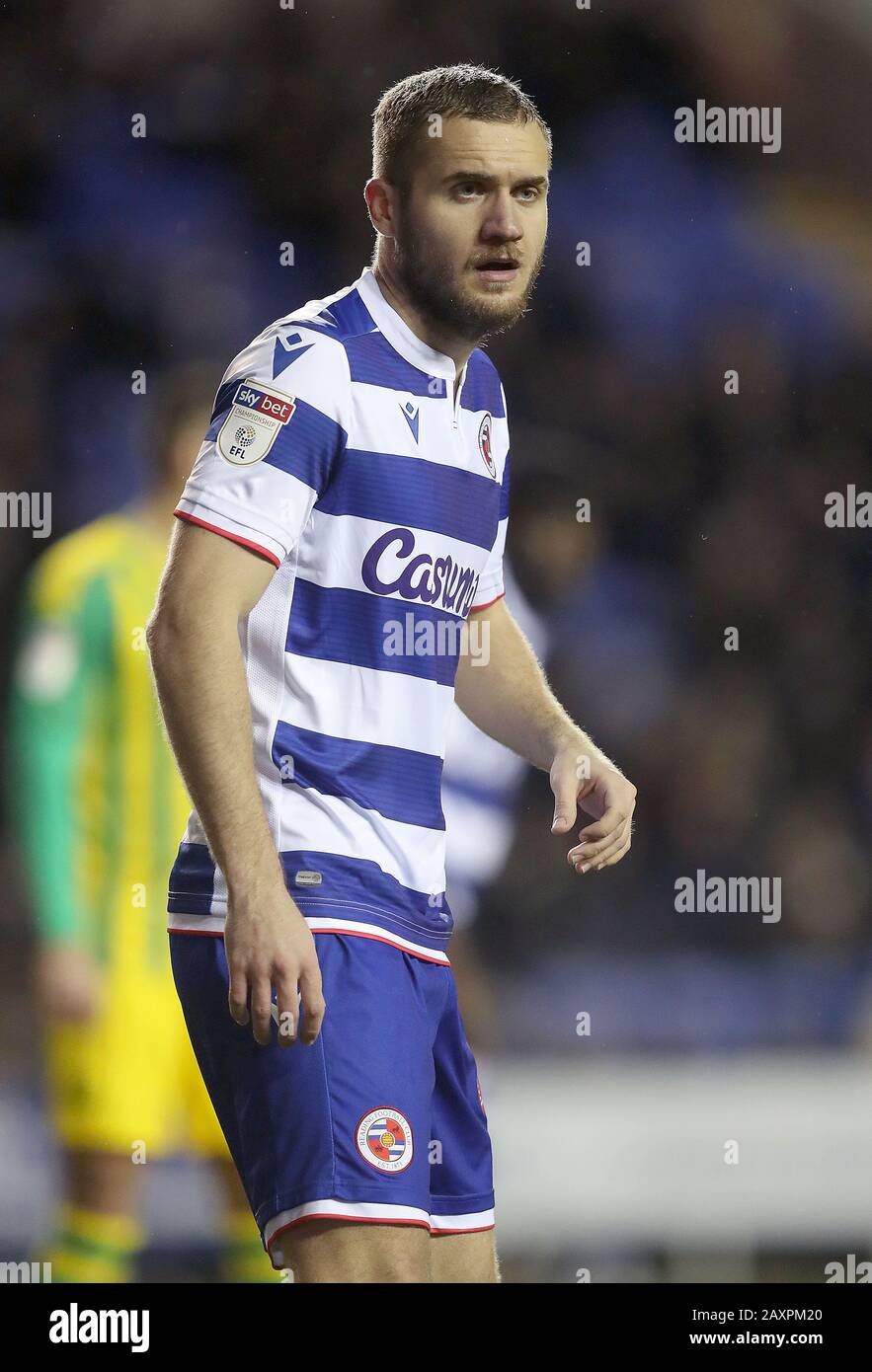 George puscas des lesens -Fotos und -Bildmaterial in hoher Auflösung ...