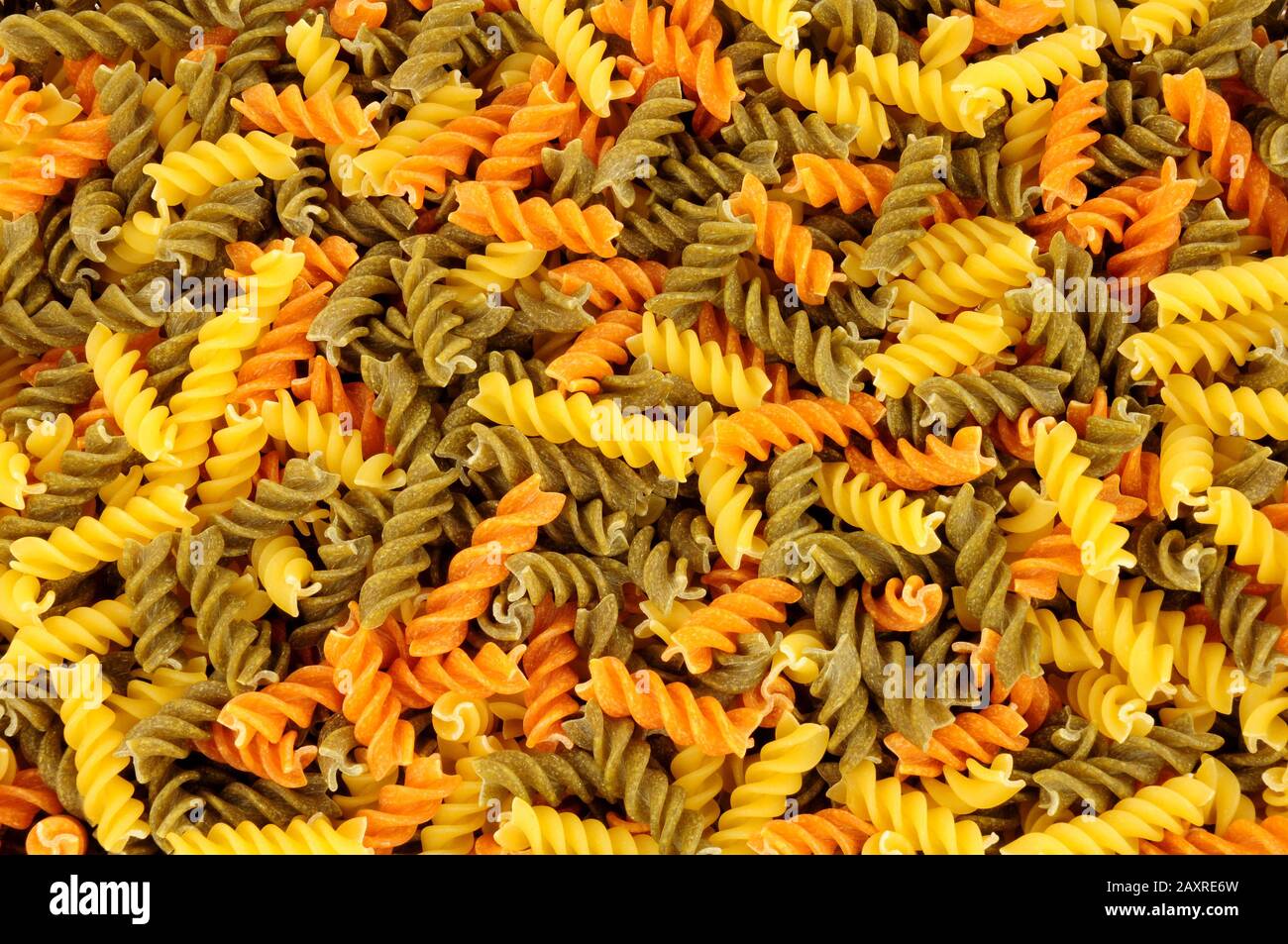 Tricolore fusilli -Fotos und -Bildmaterial in hoher Auflösung – Alamy