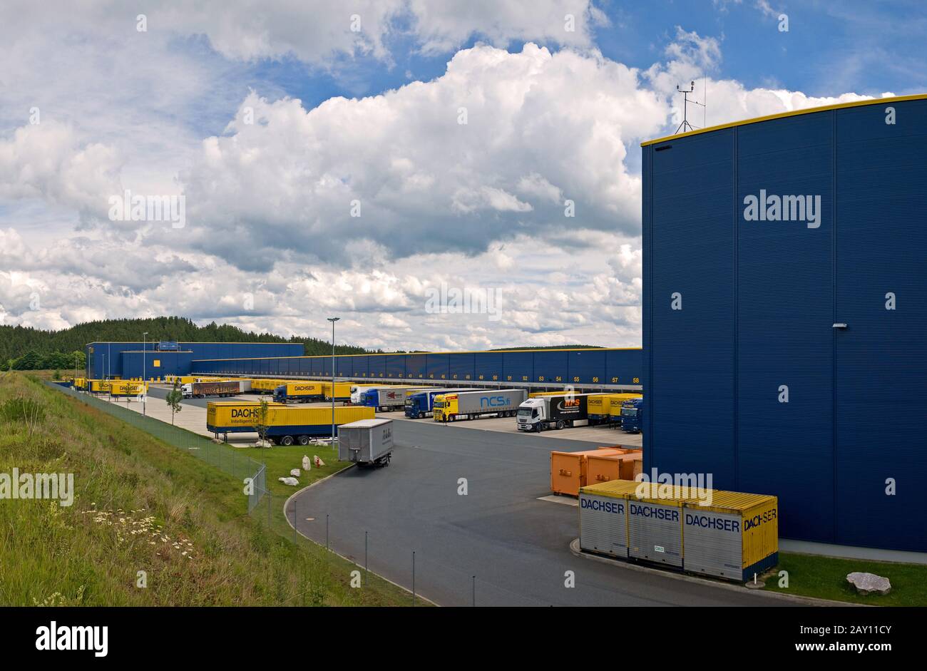 Dachser lkw -Fotos und -Bildmaterial in hoher Auflösung – Alamy