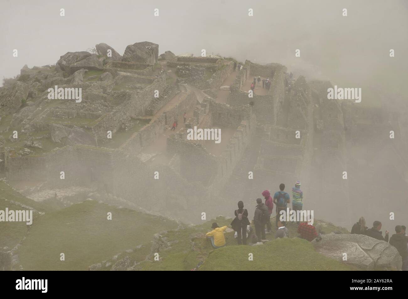 Machu Picchu ist die verlorene Stadt der Inkas, die in der Region Cusco im Süden Perus liegt ...