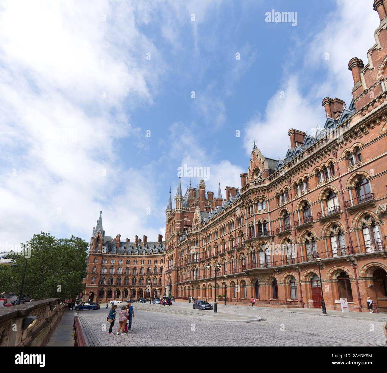 London 4 pancras quadrat -Fotos und -Bildmaterial in hoher Auflösung ...