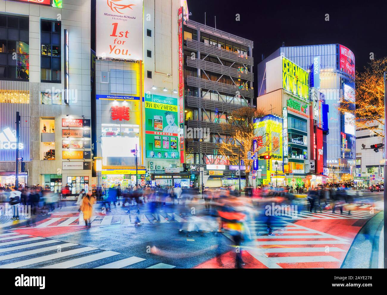 Shibuya nacht -Fotos und -Bildmaterial in hoher Auflösung – Alamy