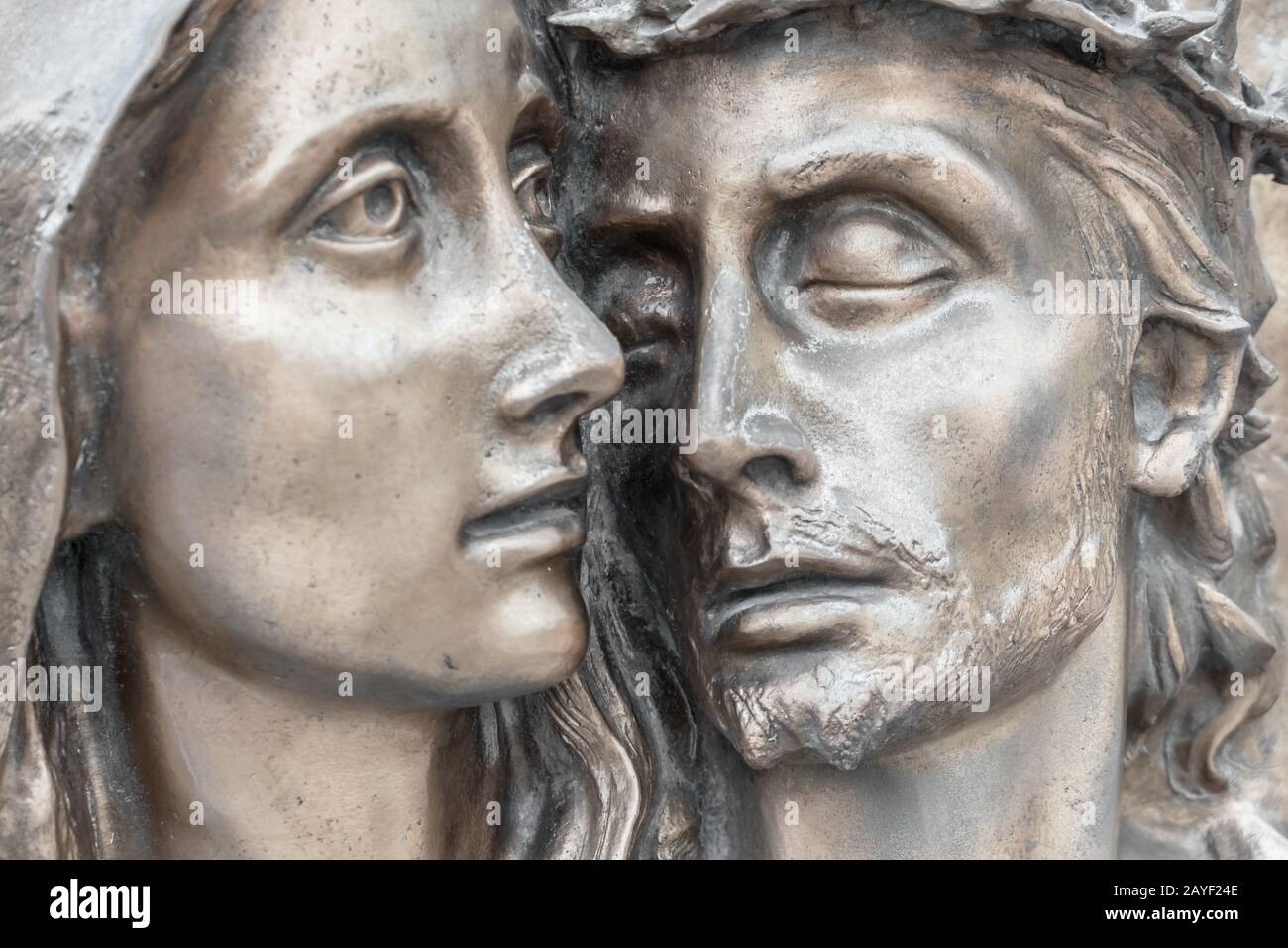 Marmorstatue von mutter und sohn -Fotos und -Bildmaterial in hoher Auflösung – Alamy