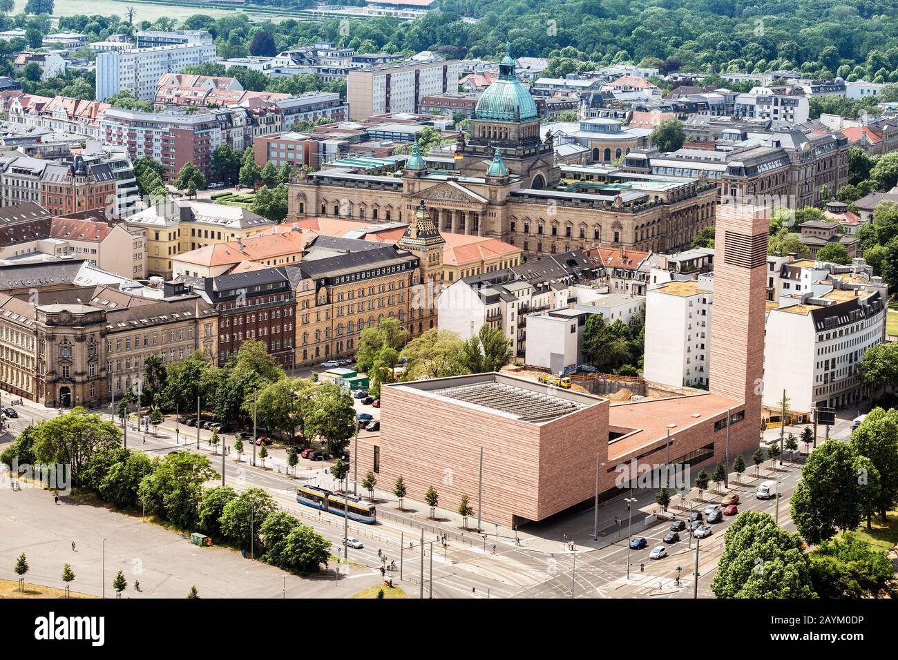 Katholische kirche st trinitatis -Fotos und -Bildmaterial in hoher ...
