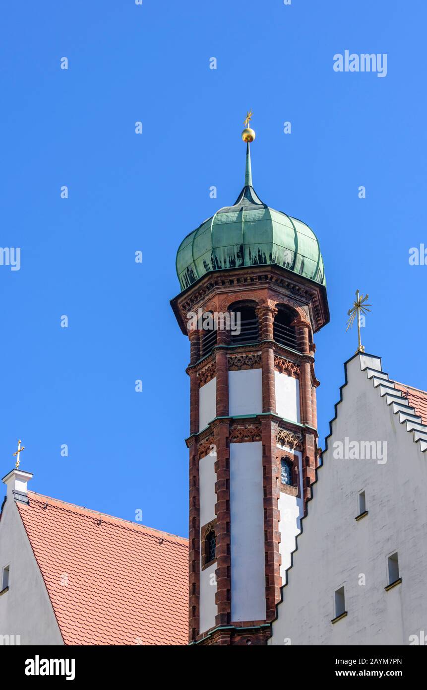 Zwiebelturm kirche bayern -Fotos und -Bildmaterial in hoher Auflösung – Alamy