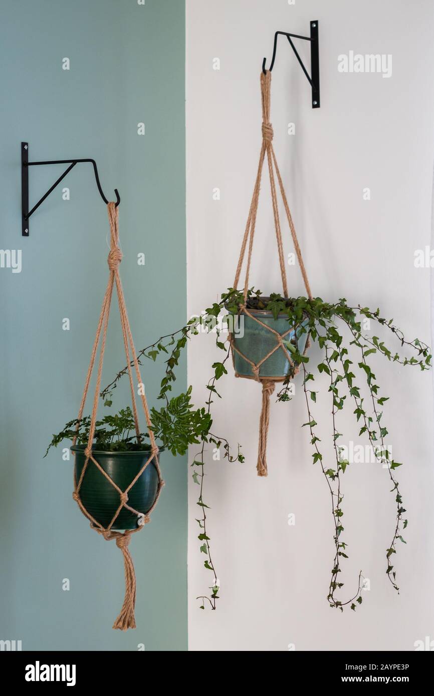 Makramee wand -Fotos und -Bildmaterial in hoher Auflösung – Alamy