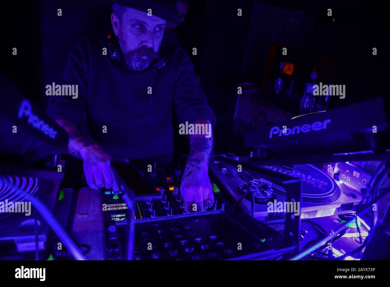 Sabresonic club night -Fotos und -Bildmaterial in hoher Auflösung – Alamy