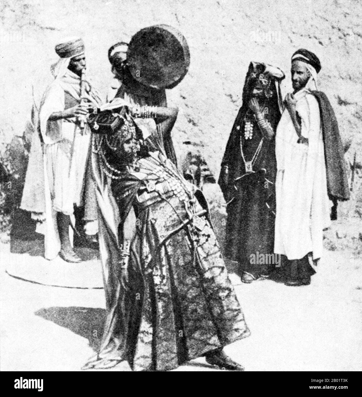 Arabisches tanzen Schwarzweiß-Stockfotos und -bilder - Alamy