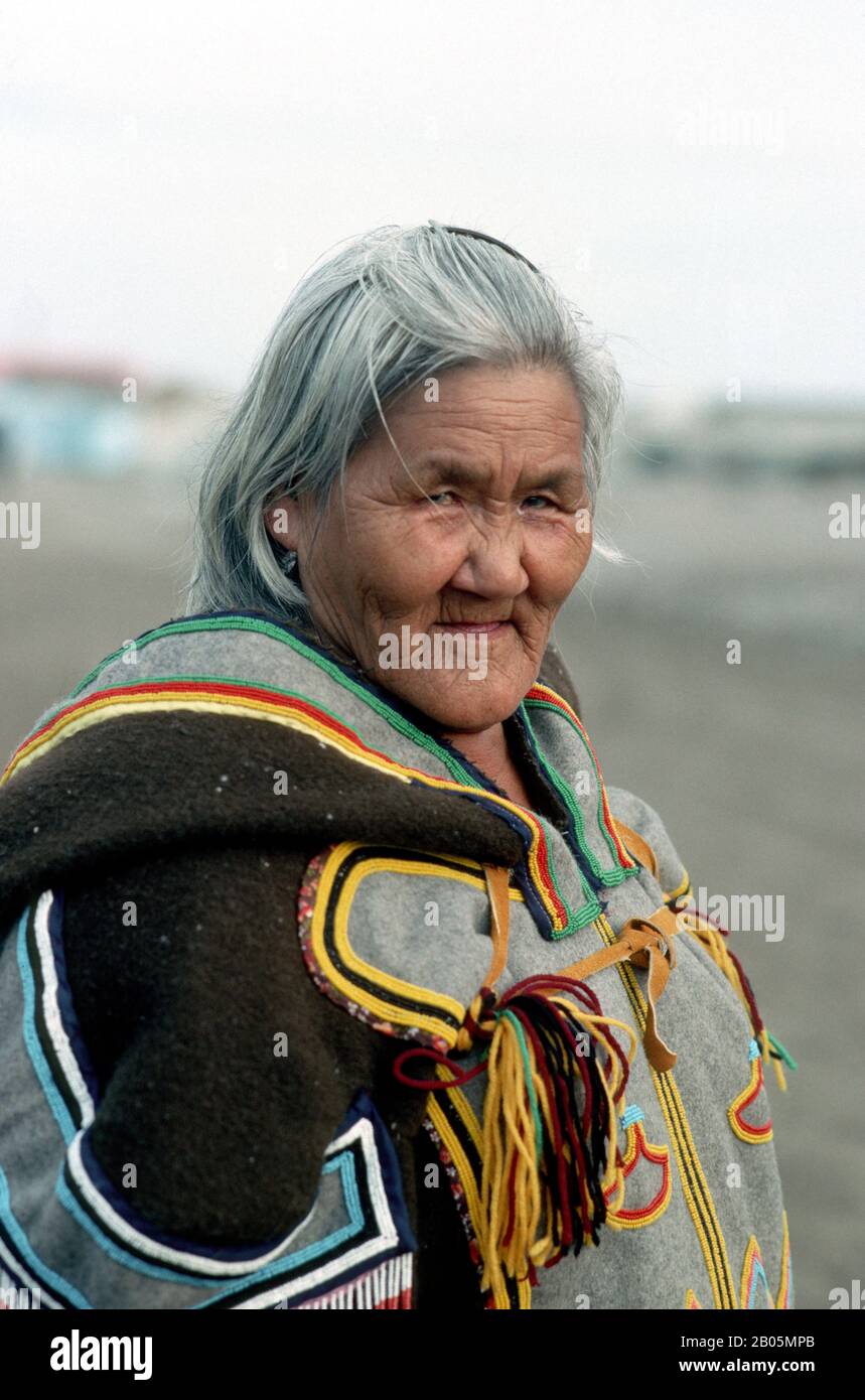 Alte eskimofrau -Fotos und -Bildmaterial in hoher Auflösung – Alamy
