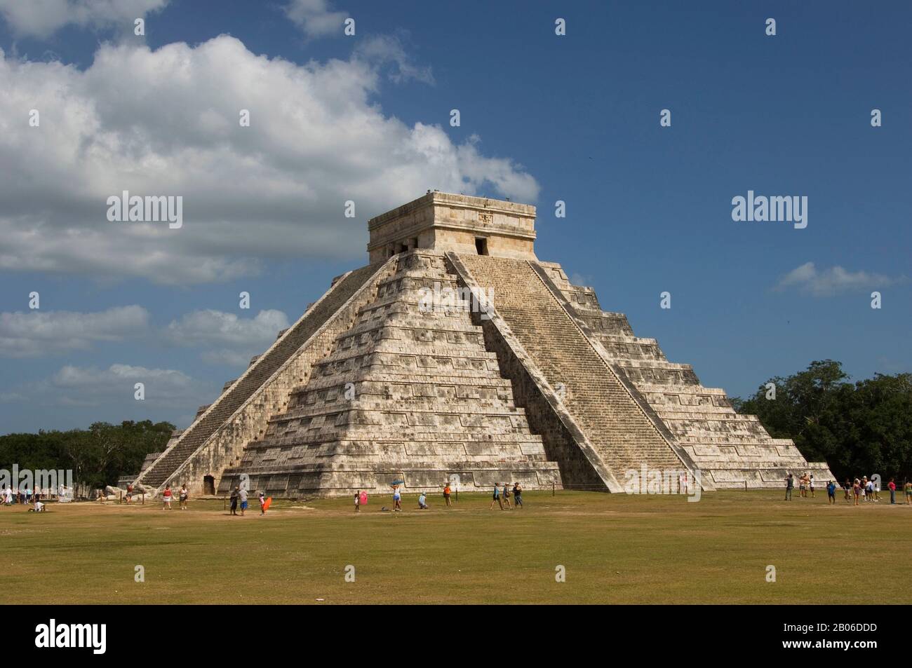 MEXIKO, HALBINSEL YUCATAN, ARCHÄOLOGISCHE STÄTTE CHICHEN ITZA, EL ...