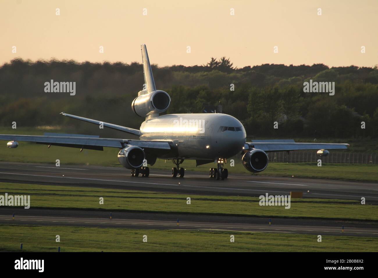 Mcdonnell douglas dc 10 40 -Fotos und -Bildmaterial in hoher Auflösung ...