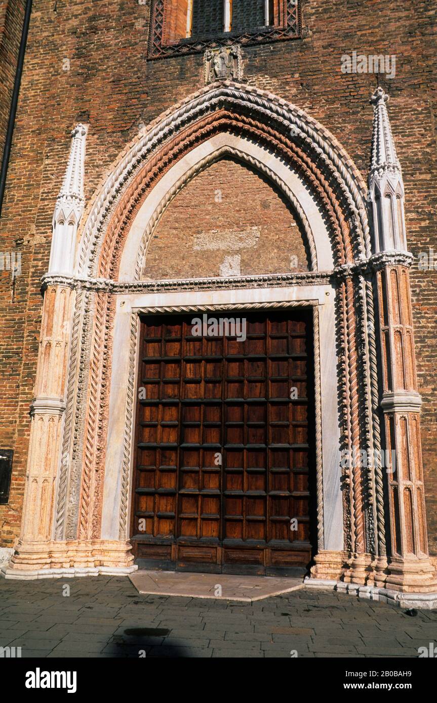 Kirche santa maria gloriosa de frari -Fotos und -Bildmaterial in hoher Auflösung – Alamy