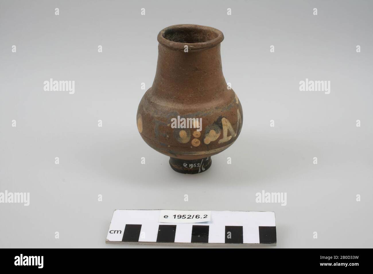 Schwarzer engobe -Fotos und -Bildmaterial in hoher Auflösung – Alamy