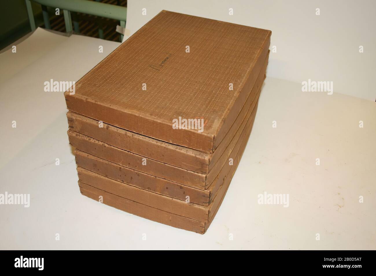 Auf den oberen Aufschriften wie: "Alle Arten von Berlin" oder "Rommel ...