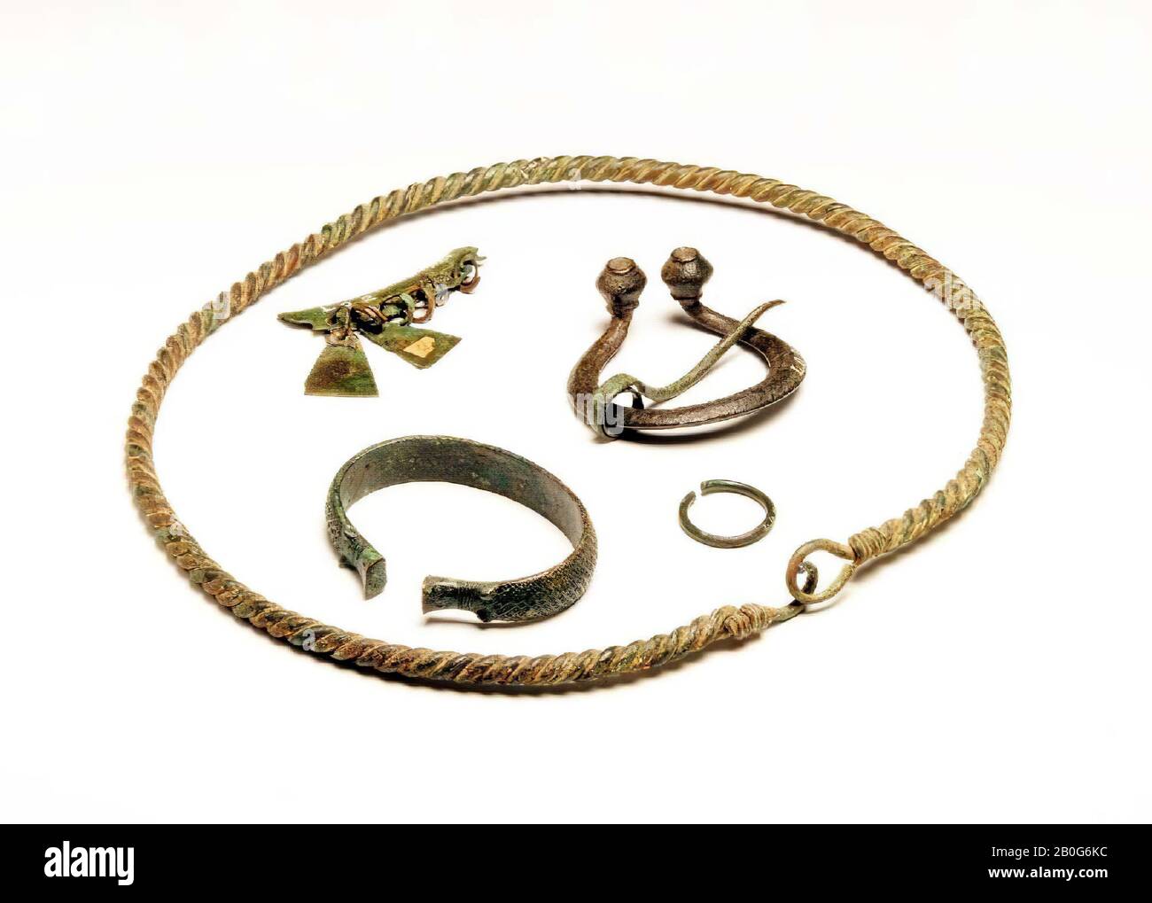 Sechs ringe -Fotos und -Bildmaterial in hoher Auflösung – Alamy