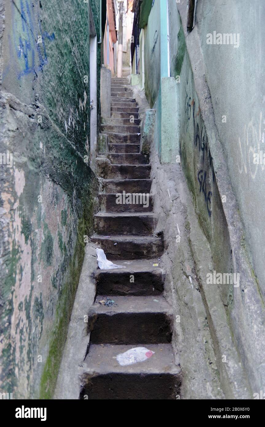 Favela rio stairs -Fotos und -Bildmaterial in hoher Auflösung – Alamy