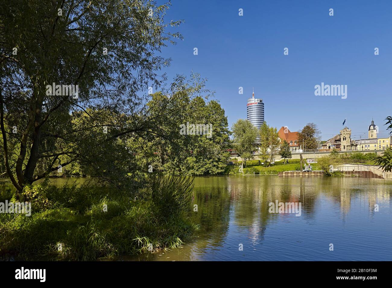 Bahnhof jena paradies -Fotos und -Bildmaterial in hoher Auflösung – Alamy