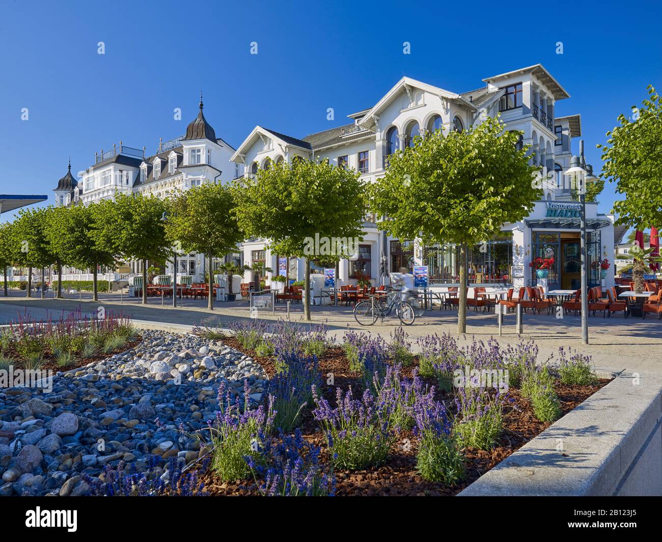 Beach promenade ahlbeck -Fotos und -Bildmaterial in hoher Auflösung – Alamy