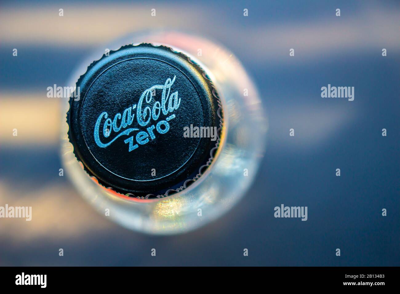 Flasche Cola Zero Stockfotos und -bilder Kaufen - Alamy