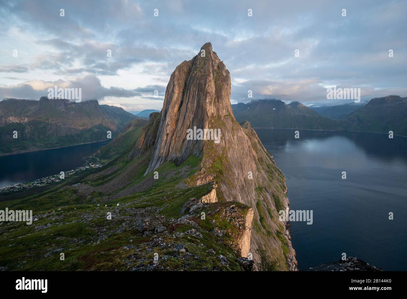 Segla Senja Stockfotos und -bilder Kaufen - Alamy