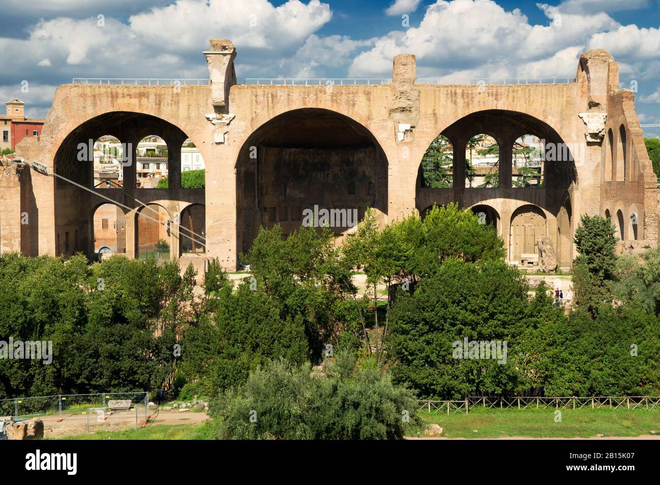 Basilica of maxentius -Fotos und -Bildmaterial in hoher Auflösung – Alamy