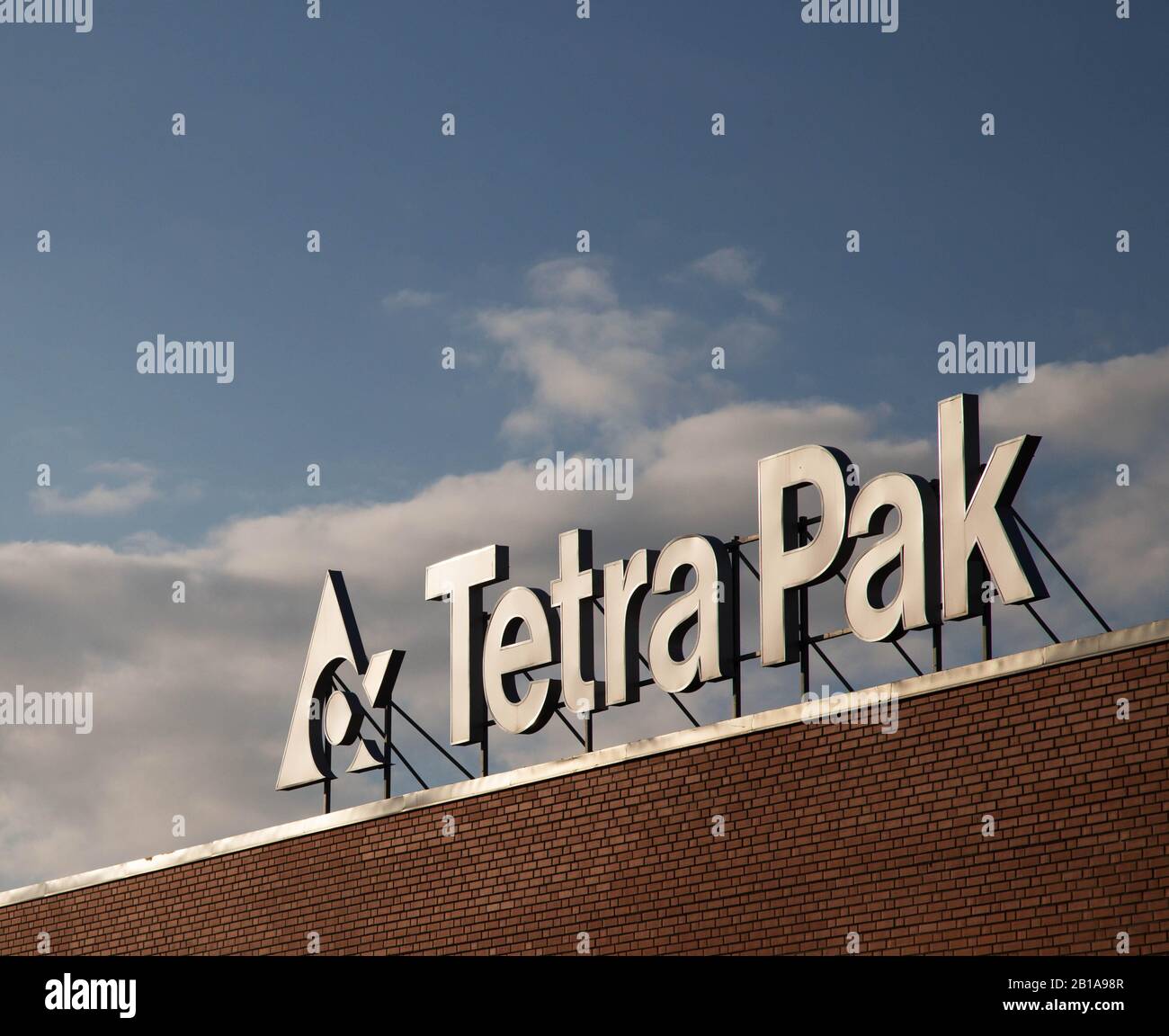 Tetra pak firma -Fotos und -Bildmaterial in hoher Auflösung – Alamy