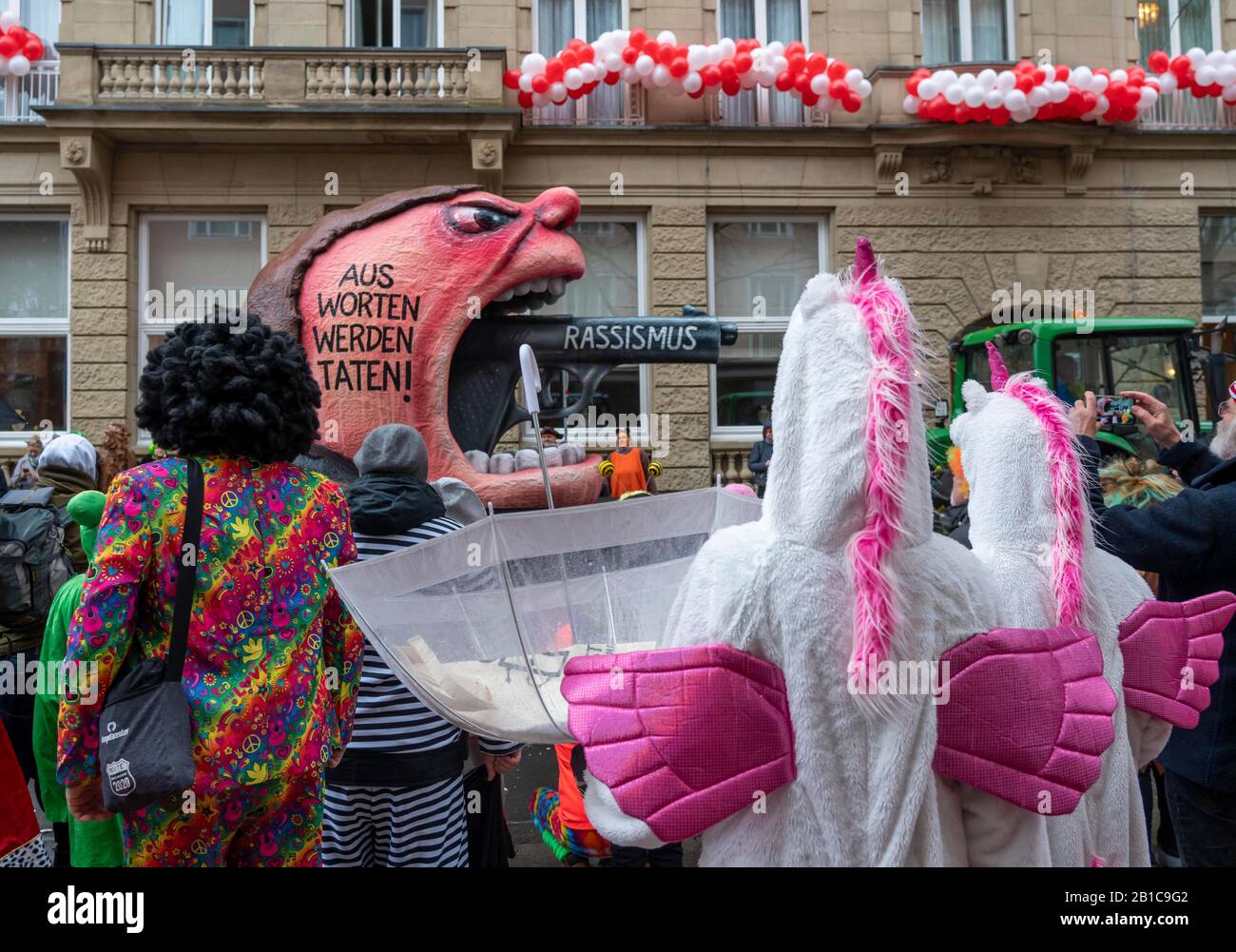 Wagenbauer jacques tilly -Fotos und -Bildmaterial in hoher Auflösung ...