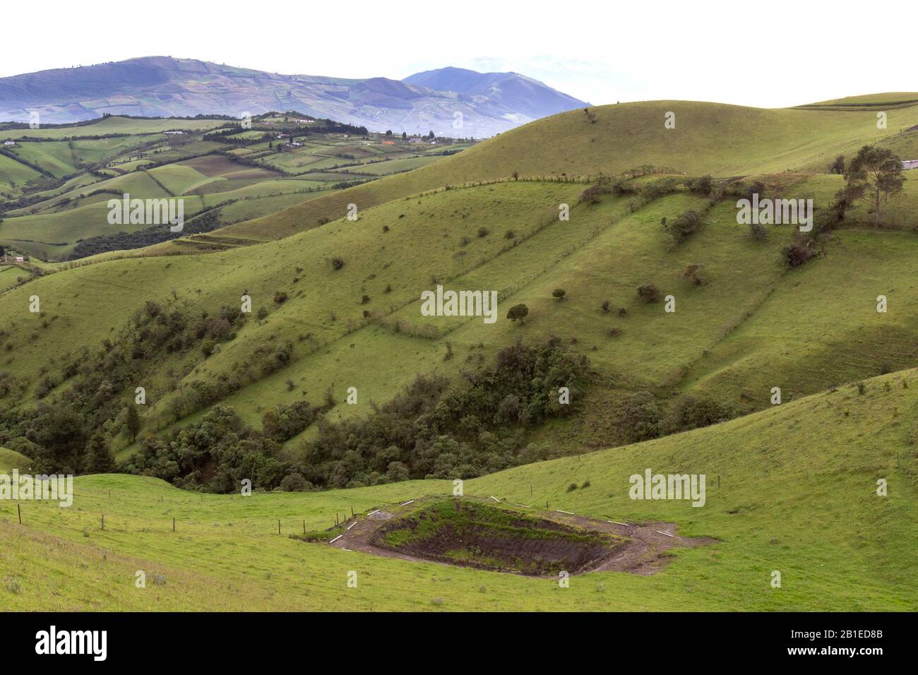 Andes berge ecuador -Fotos und -Bildmaterial in hoher Auflösung – Alamy